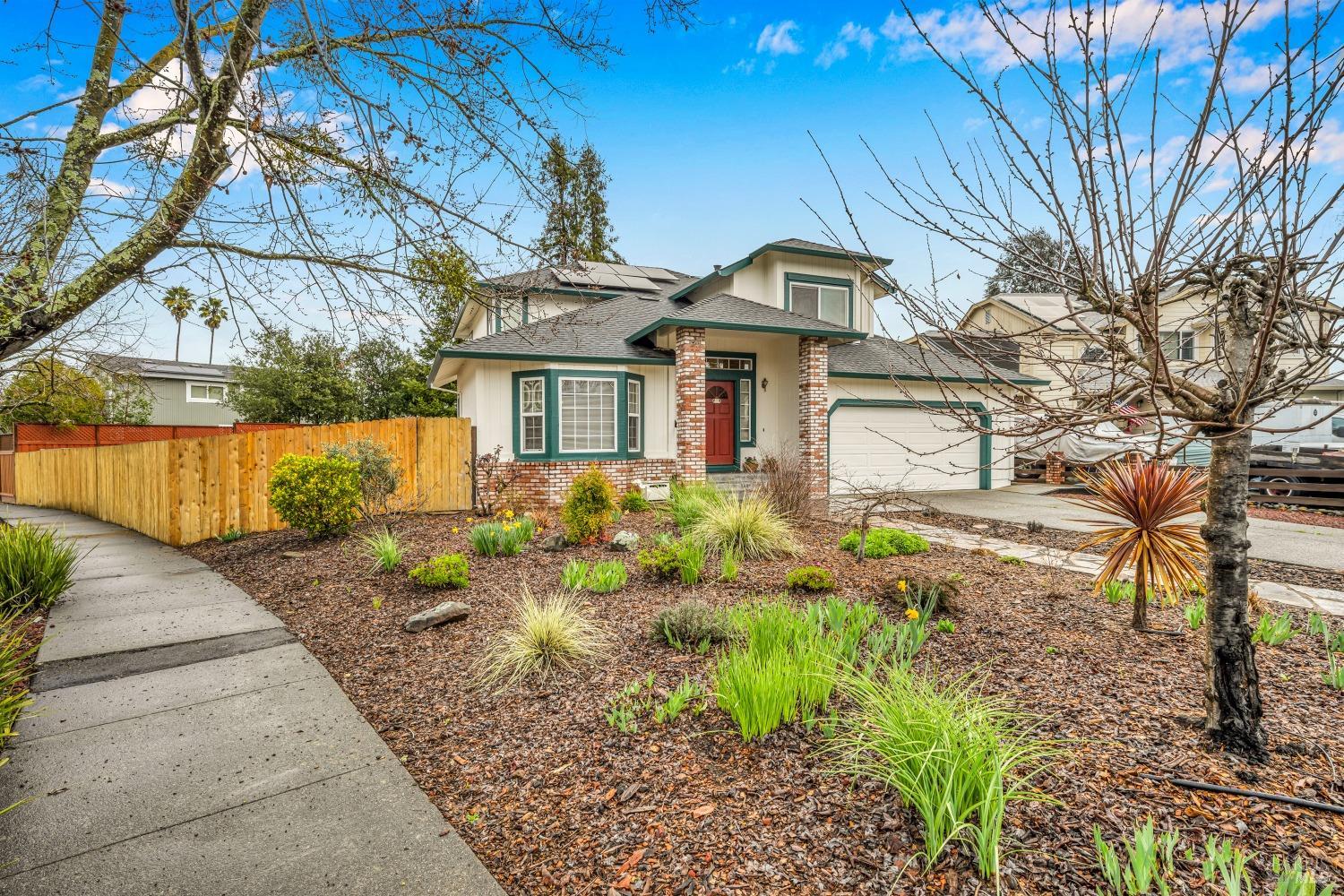 1138 Meridian Cir, Santa Rosa, CA 95401 - 3 Beds | 2/1 Baths (Active ...