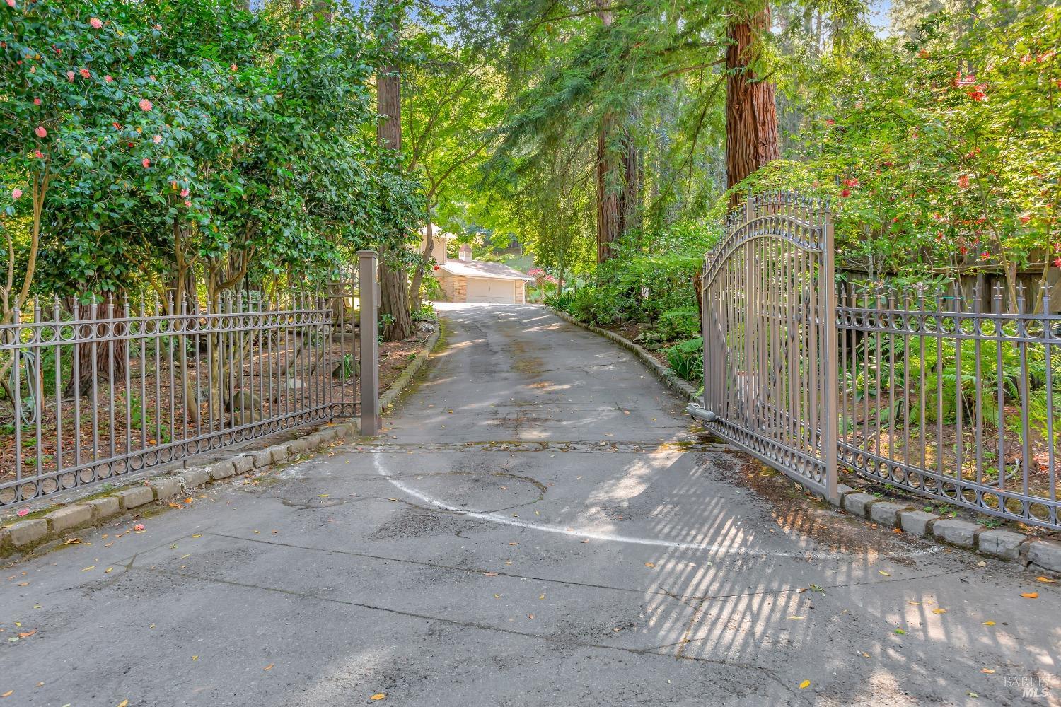 35 Rock Ridge Rd, Fairfax, CA 94930 - 3 Beds | 1/1 Baths (Active ...