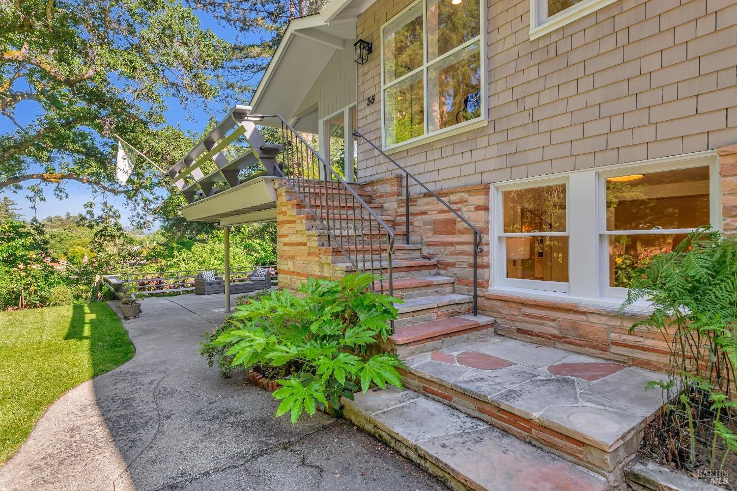 35 Rock Ridge Rd, Fairfax, CA 94930 - 3 Beds | 1/1 Baths (Active ...